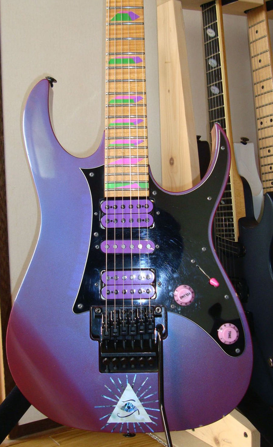 Pyramid / Psychedelic Eye Triangle - Inlay Sticker for Guitars & Bass ...