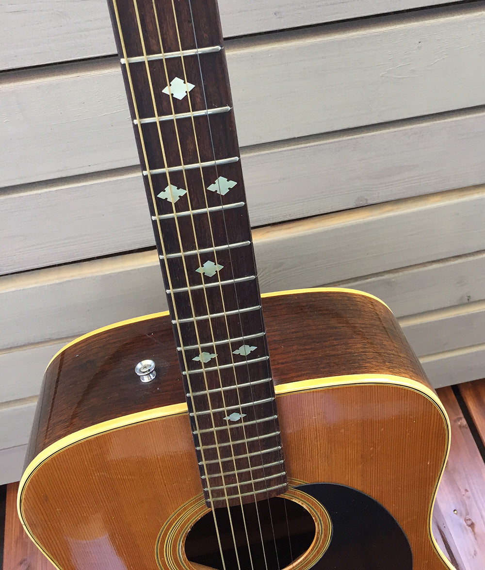 Traditional Slotted Diamond - Fret Markers for Guitars, Bass & Ukuleles