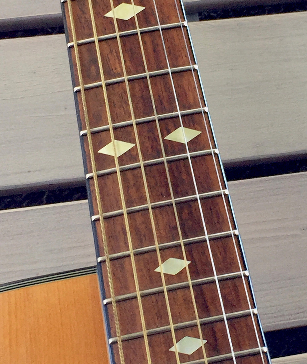 Traditional Slotted Diamond - Fret Markers for Guitars, Bass & Ukuleles ...